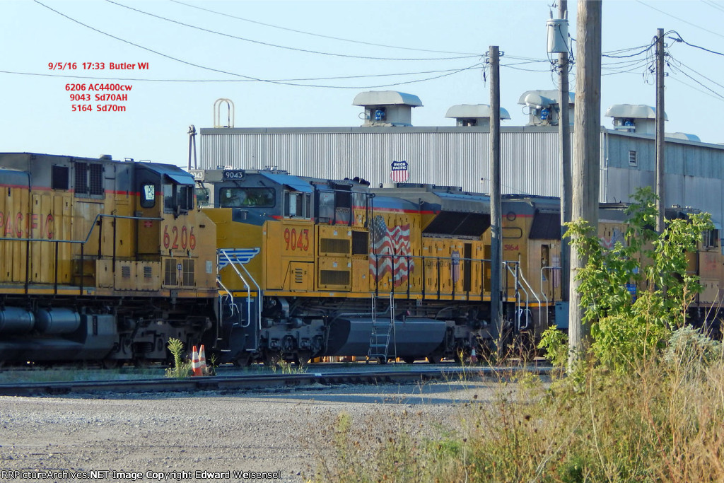 UP 9043 likely still wafts that NEW PAINT smell